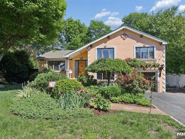 4 bedroom, Fair Lawn NJ 07410 104689482