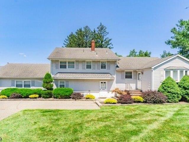 4 bedroom, Fairfield NJ 07004 104812153