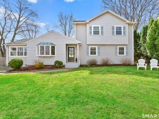 4 bedroom, Fairfield CT 06824 LS102586102