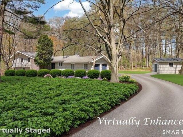 4 bedroom, Fairfield CT 06824 LS102727698