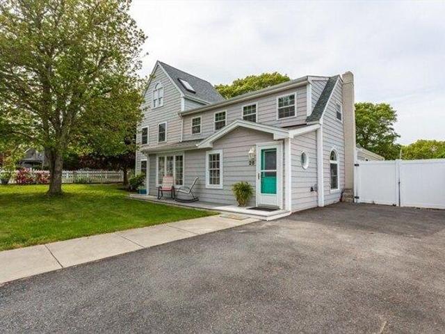 4 bedroom, Fairhaven MA 02719 103250360