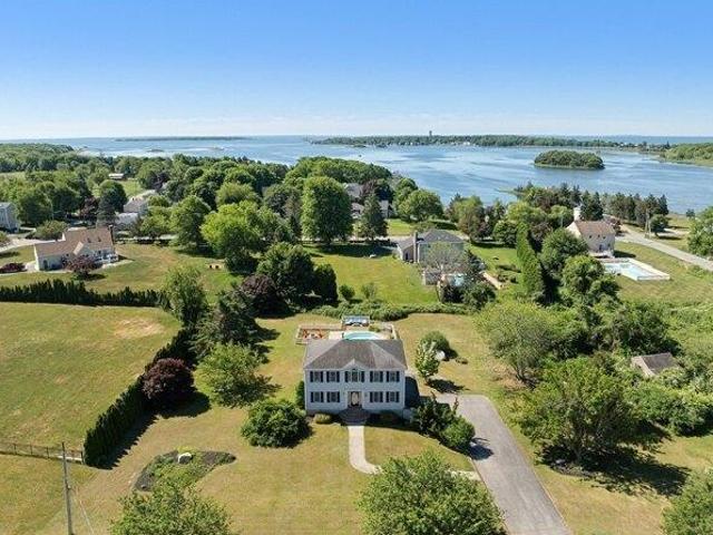 4 bedroom, Fairhaven MA 02719 103848631