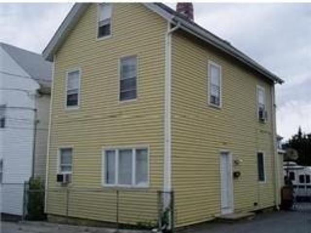 4 bedroom, Fall River MA 02720 101801842