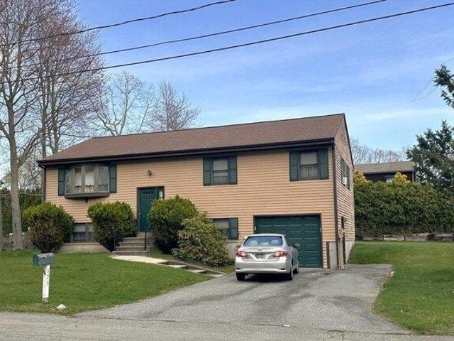 4 bedroom, Fall River MA 02720 102412590