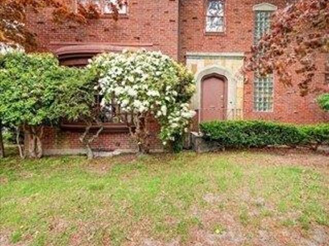 4 bedroom, Fall River MA 02720 104757822