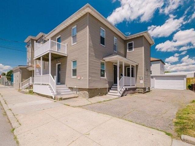 4 bedroom, Fall River MA 02721 105160629