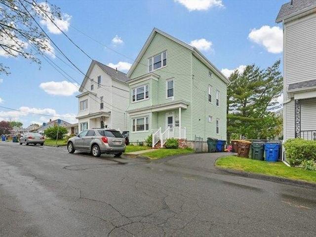 4 bedroom, Fall River MA 02724 LS102562707