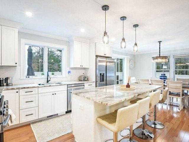 4 bedroom, Falmouth MA 02536 103159502