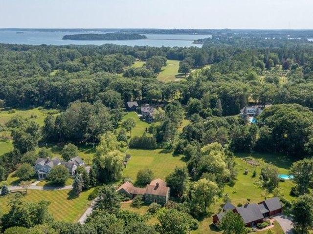 4 bedroom, Falmouth ME 04105 103888052