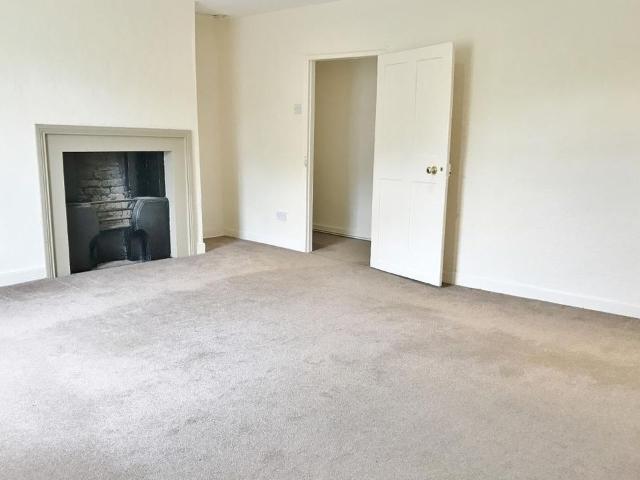4 bedroom farm house to rent