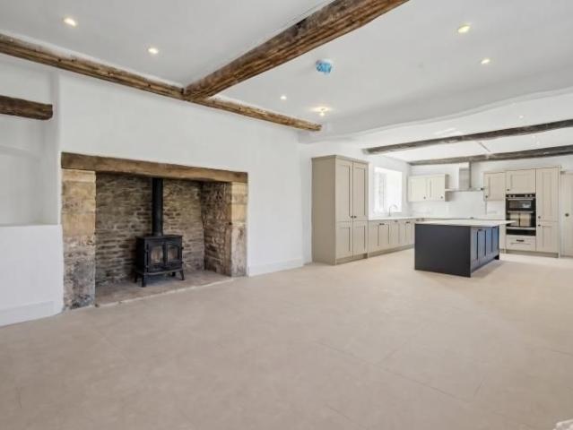 4 bedroom farm house to rent