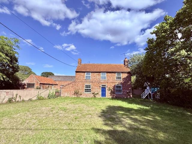 4 bedroom farm house to rent