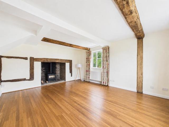 4 bedroom farm house to rent