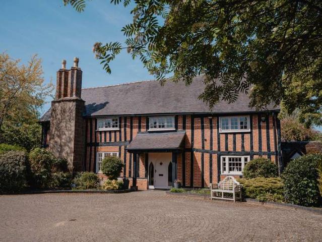 4 Bedroom Farm House Character Property