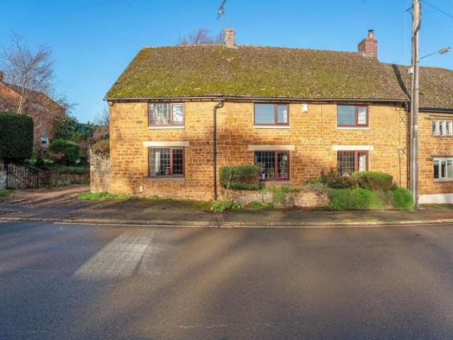 4 Bedroom Farm House Character Property