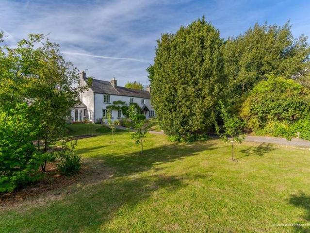 4 Bedroom Farm House Character Property