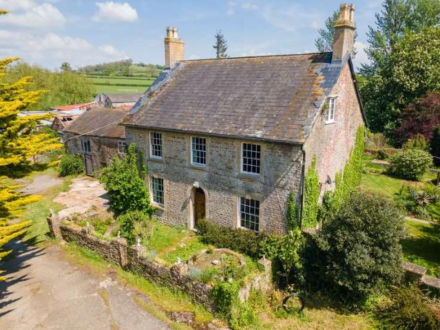 4 Bedroom Farm House Character Property