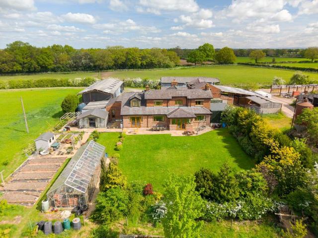 4 bedroom farm house for sale