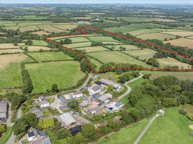 4 bedroom farm house for sale