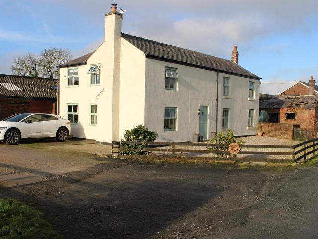 4 bedroom farm house for sale