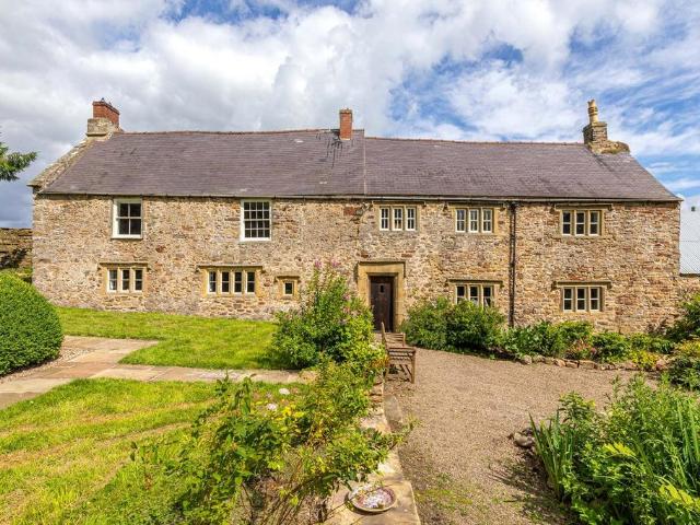 4 bedroom farm house for sale