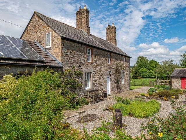4 bedroom farm house for sale
