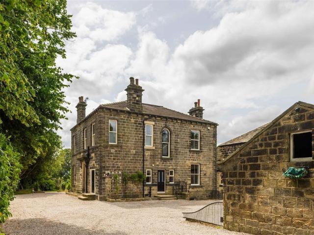 4 bedroom farm house for sale