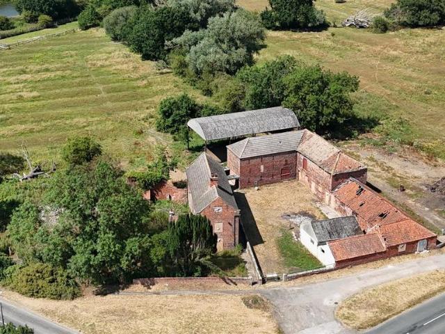 4 bedroom farm house for sale