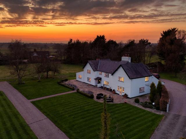 4 bedroom farm house for sale
