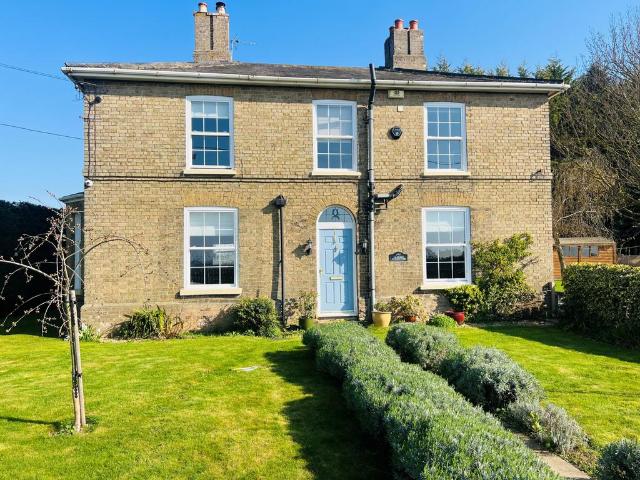 4 bedroom farm house for sale