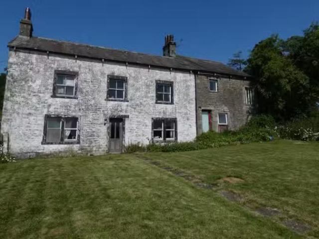 4 bedroom farm house for sale in Mearbeck, Long Preston, BD23