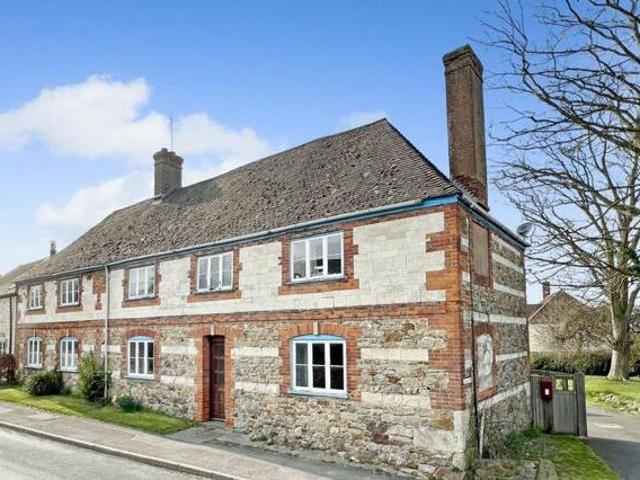 4 Bedroom Farm House For Sale In Swindon