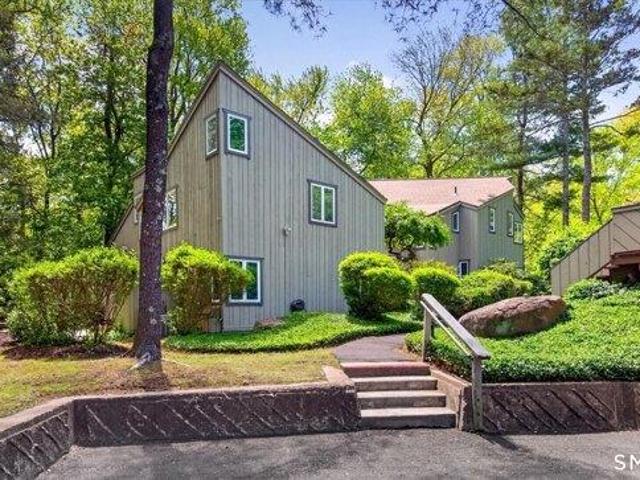4 bedroom, Farmington CT 06032 102478822