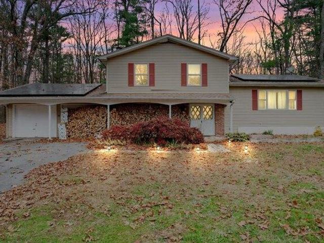4 bedroom, Farmington CT 06032 104717686