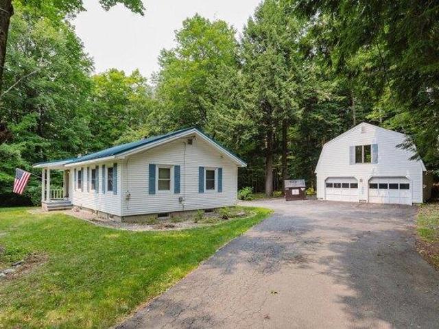 4 bedroom, Farmington ME 04938 104407131