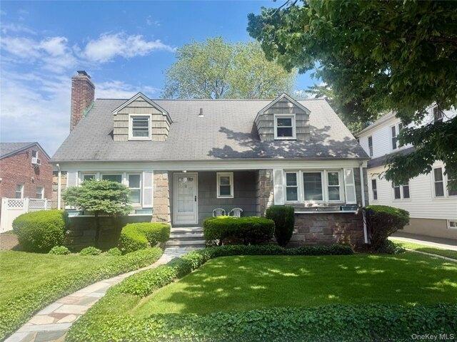 4 bedroom, Flushing NY 11358 103621500