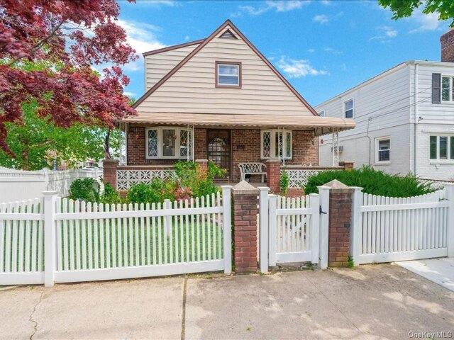 4 bedroom, Flushing NY 11367 103627873