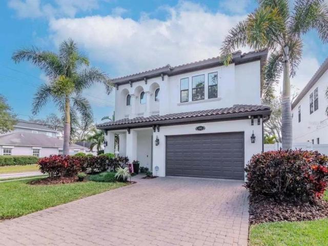 4 bedroom, FL FL 102658985