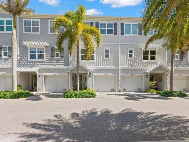4 bedroom, FL FL 102659726