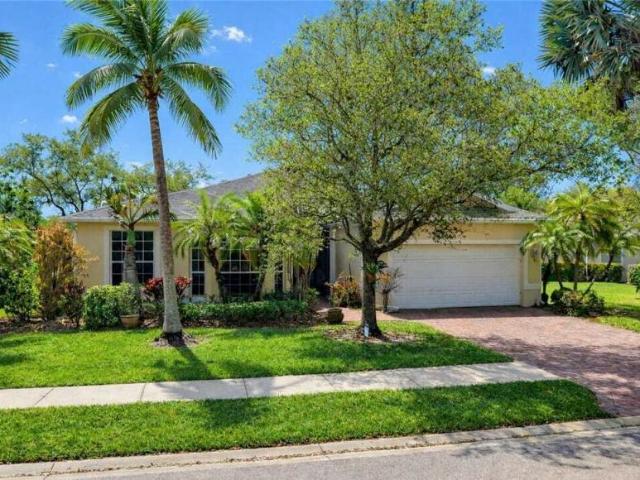 4 bedroom, FL FL 102660108