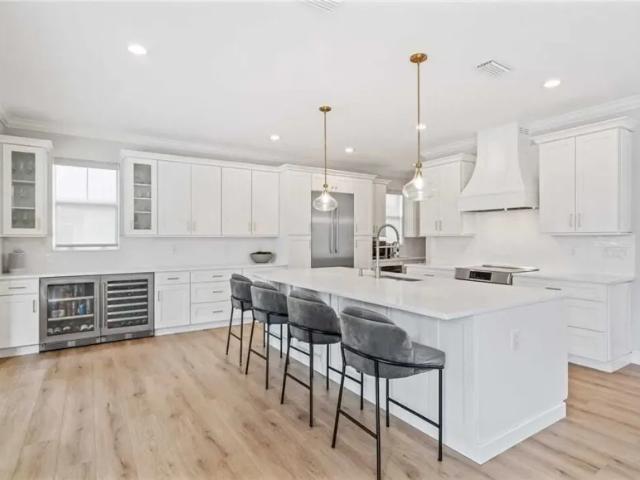 4 bedroom, FL FL LS102659428