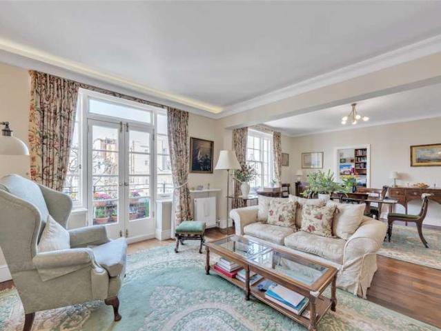 4 Bedroom Flat