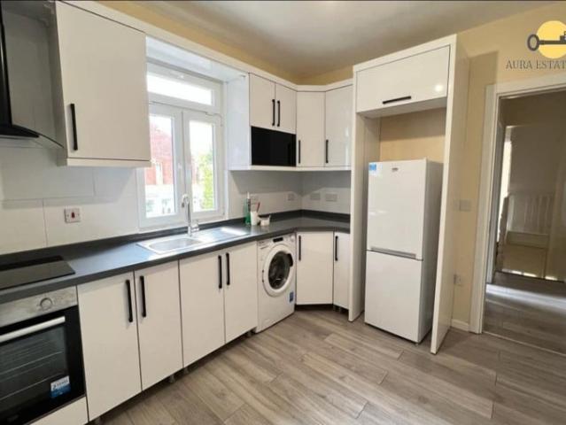 4 Bedroom Flat