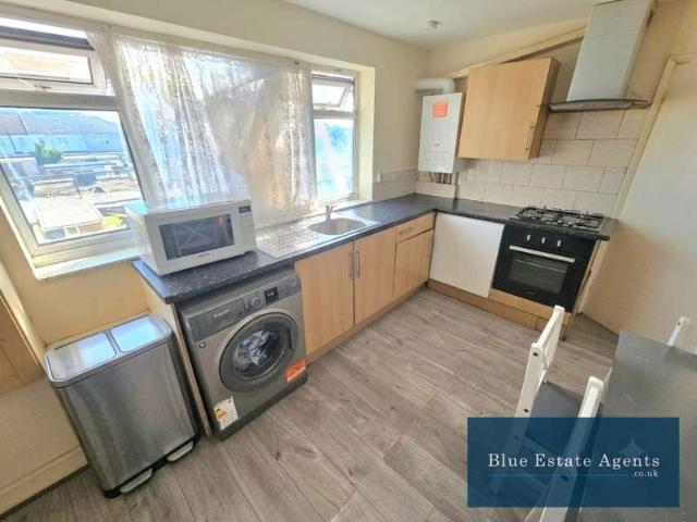 4 Bedroom Flat