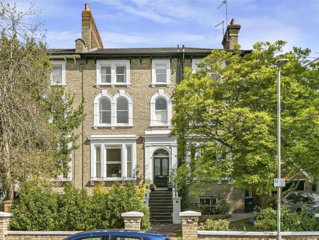4 Bedroom Flat
