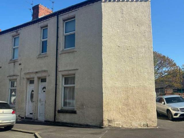 4 Bedroom Flat