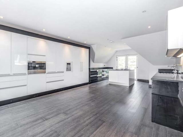 4 Bedroom Flat