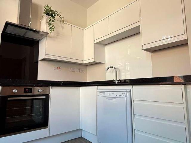 4 Bedroom Flat