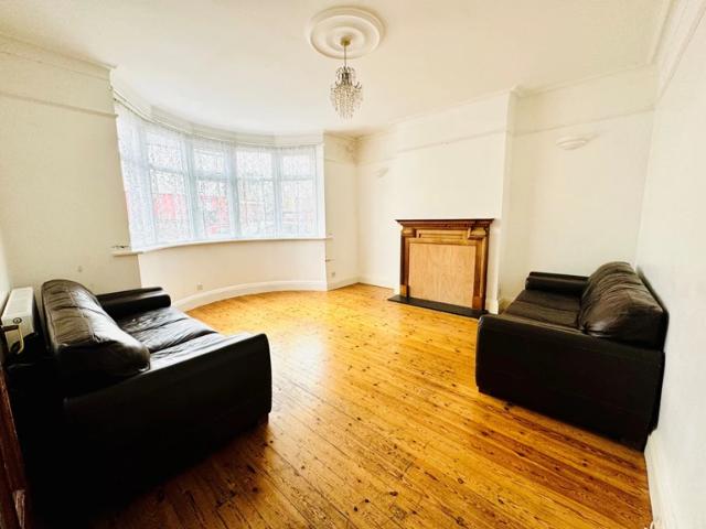 4 Bedroom Flat