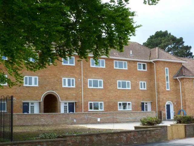 4 Bedroom Flat